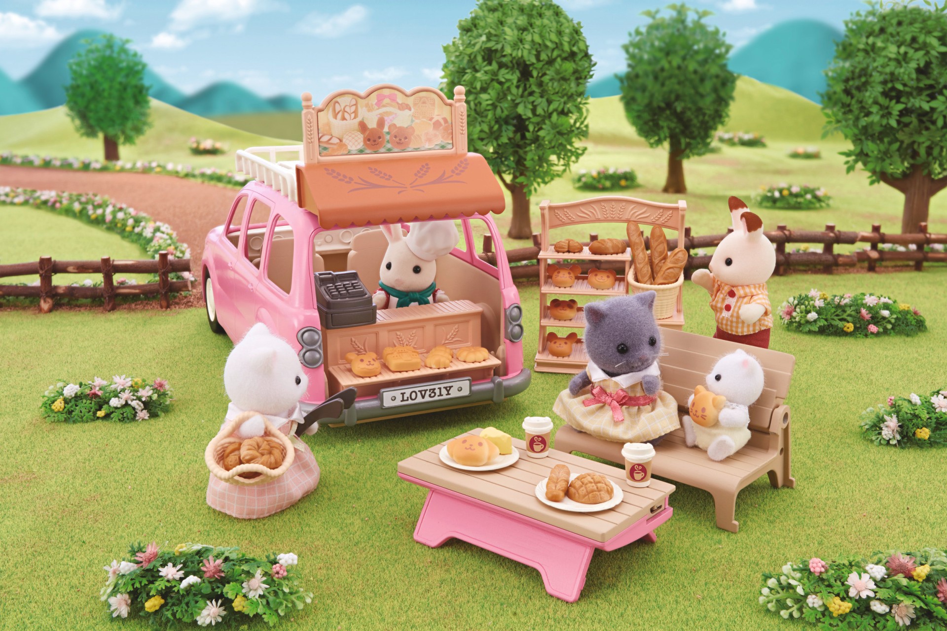 Sylvanian Families Familienauto mit Picknickzubehör